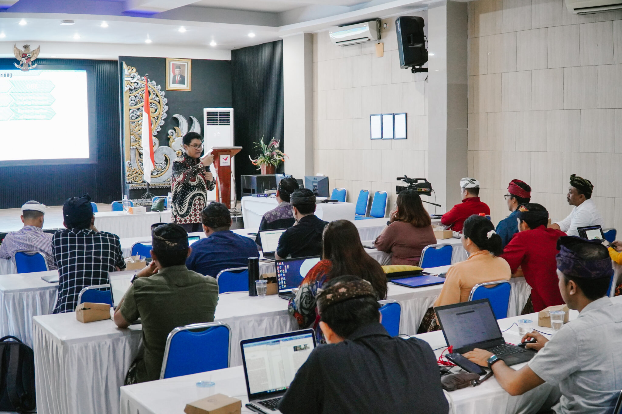Direktorat Pengembangan Pendidikan INSTIKI Gelar Workshop Pengembangan ...